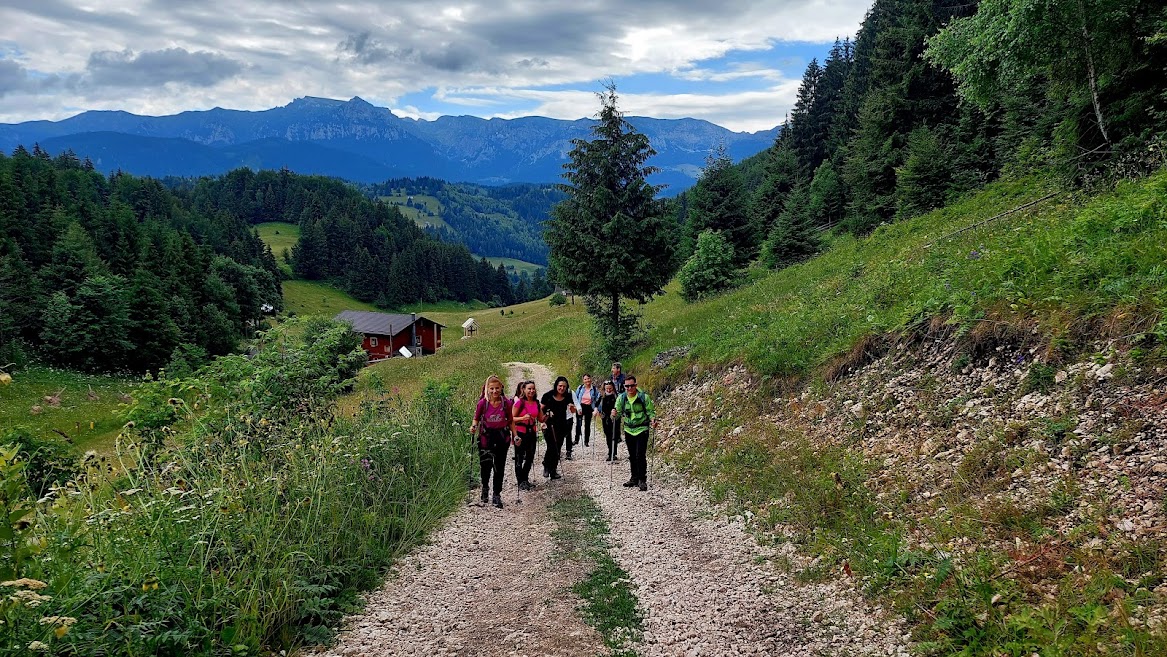 Excursie munte Amfiteatrul Transilvania|OxigenTour.ro